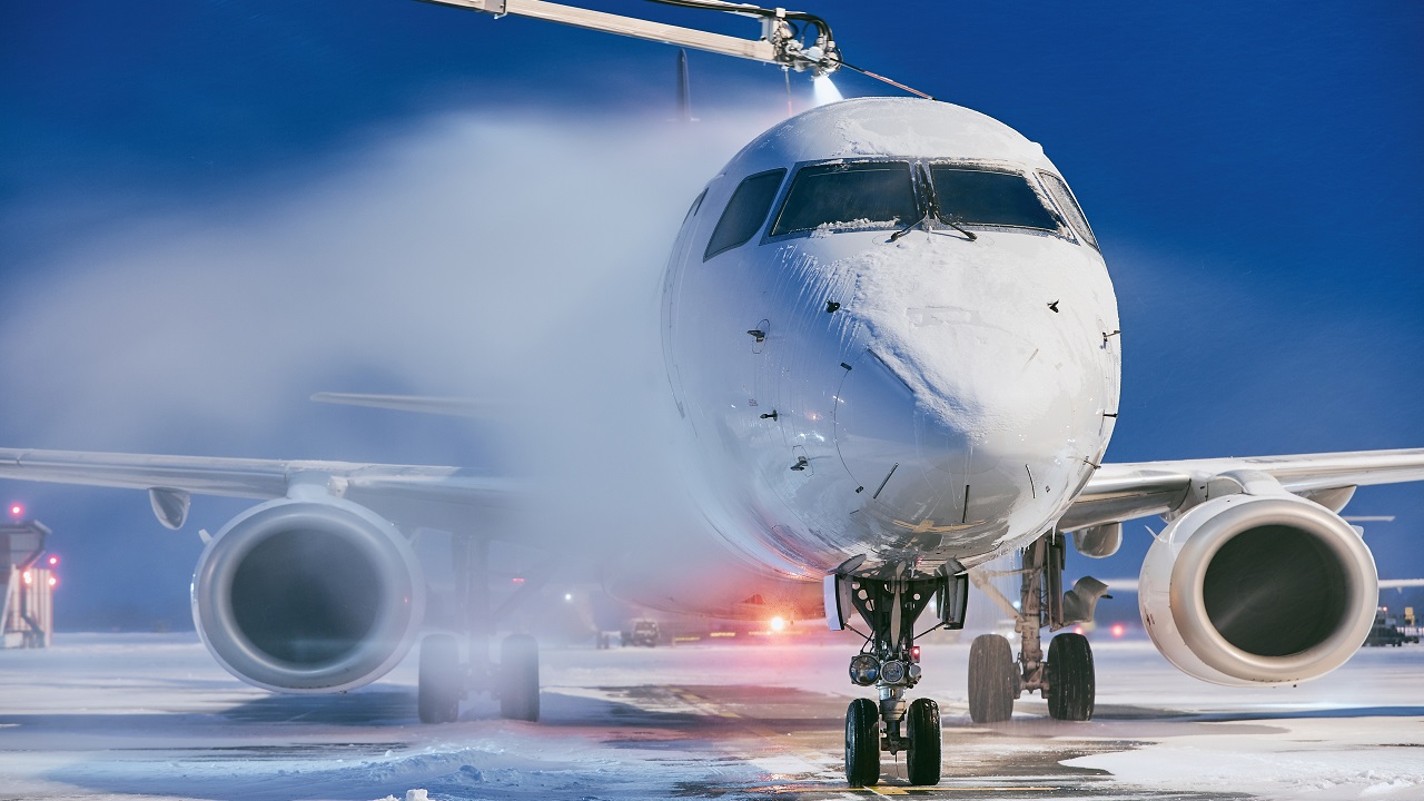 New Technological Solutions to Prevent Ice Formation on Aircraft - 万博苹果 ...